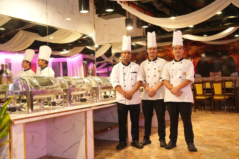 Benaras Hanoi - Indian Restaurant in Vietnam - Viet Dan Travel