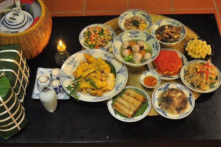 Tet Holiday - Complete Travel Guide in Vietnamese New Year 2025 - Viet ...